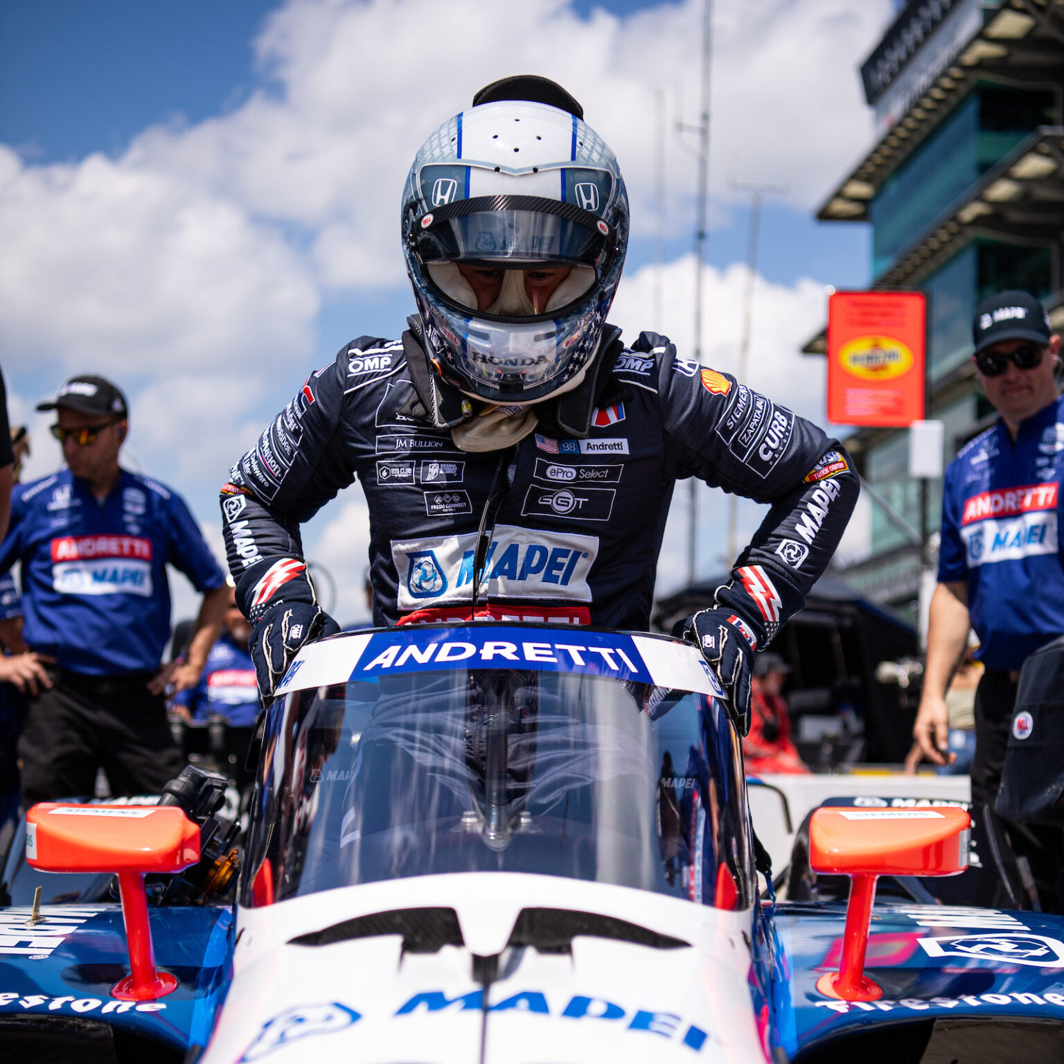 Mapei celebrates successful 2024 INDYCAR season - Floor Covering News