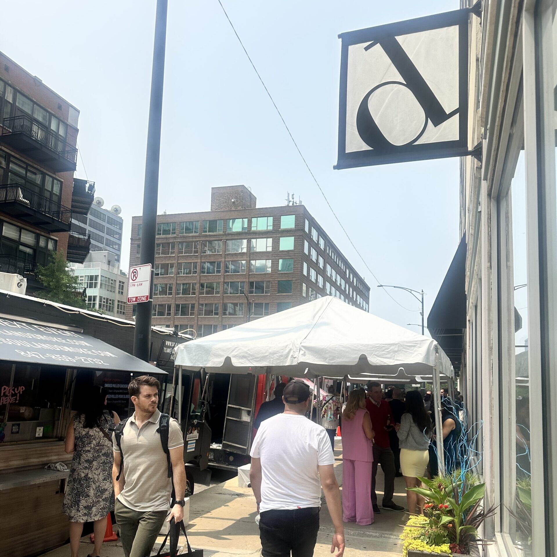 Daltile hosts annual NeoCon luncheon - Floor Covering News